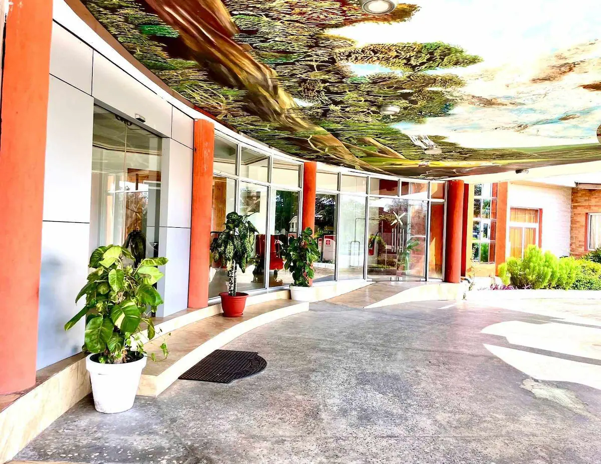 Sinkor Place Hotel - Libspot